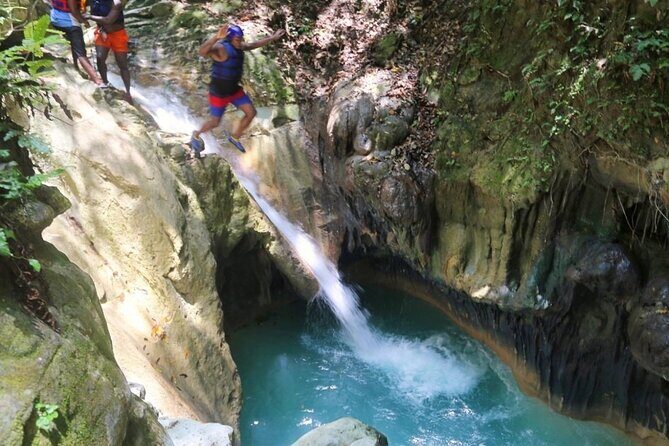 Full-Day Tour of the 27 Waterfalls of Damajagua from Puerto Plata - Authenticity and Traveler Feedback