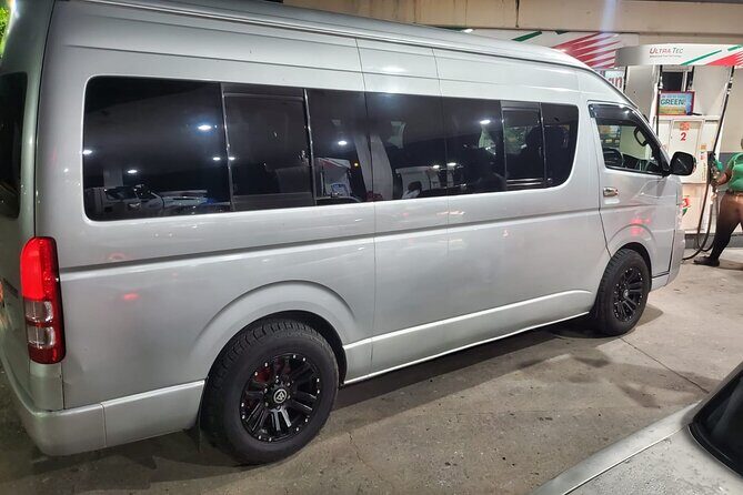 Grand Palladium Resort Airport Transfers Arrivals and Departures - How Does the Price Reflect the Experience?