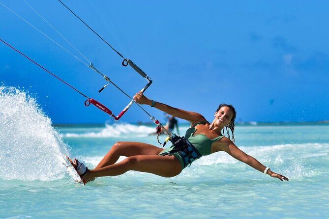 Group Kitesurfing Lesson in Aruba - What Is Kitesurfing and Why Is It Special?