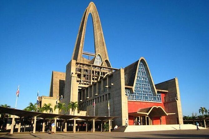 Half-day City tour cultural from punta cana for small group - The Experience and Value