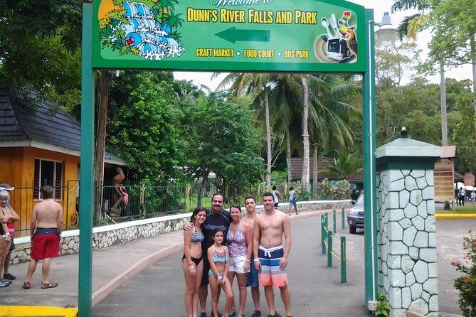 Half-Day Dunn's River Falls, Blue Hole Tour with River Tubing from Ocho Rios - Stop 1: Dunn’s River Falls and Park