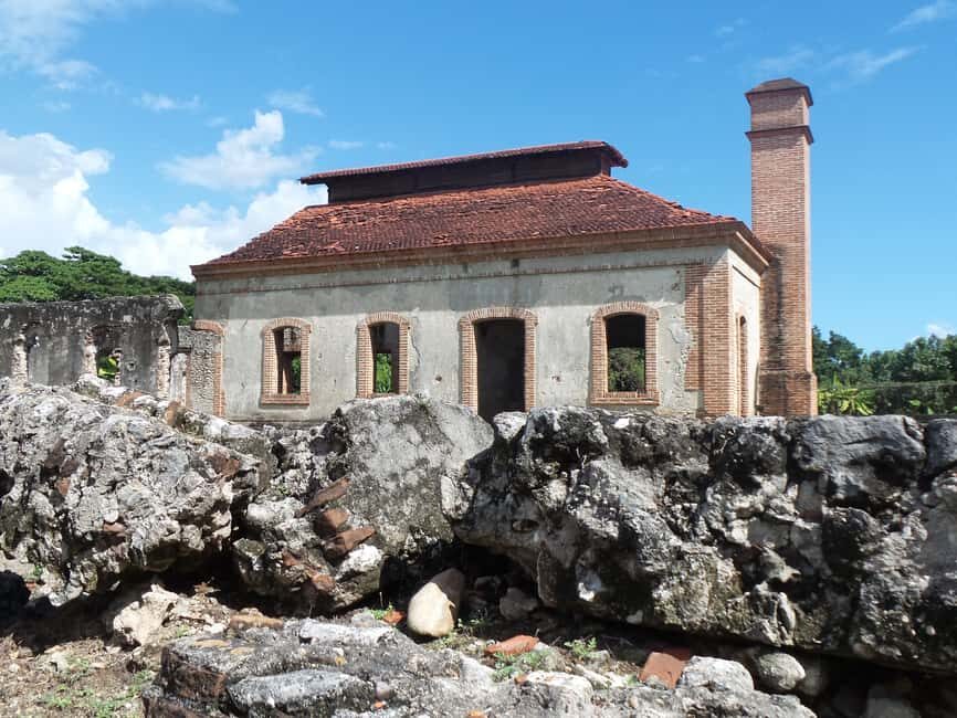 History of Slavery Guided Tour - Visiting the First Hydroelectric Sugar Factory