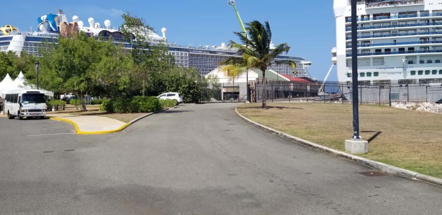 Jamaica's Dunn's River Falls & River Tubing Tour - The Practicalities