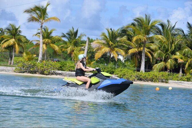 Jet Ski Caribbean Lake Park - What Travelers Can Expect