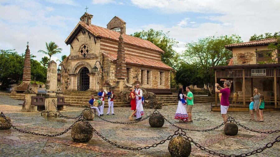 La Romana: Catalina Island and Altos de Chavón Day Trip - Practical Details & What To Expect