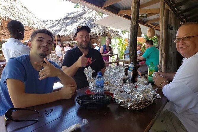 Lunch or Dinner Dining Experience in Montego Bay - What to Expect: A Typical Visit