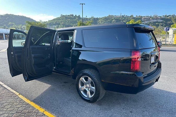 Luxury Montego Bay Airport Transfers - Detailed Breakdown of the Journey