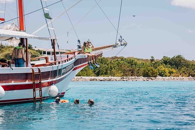 Luxury snorkel trip on a spacious wooden schooner and local lunch - What to Expect: A Detailed Look at the Itinerary