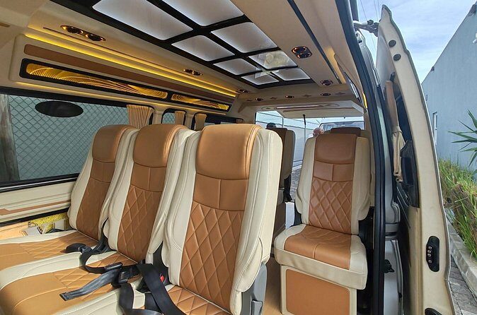 Luxury Van Airport Transfer South or West Coast - The Meeting Point and Ease of Access