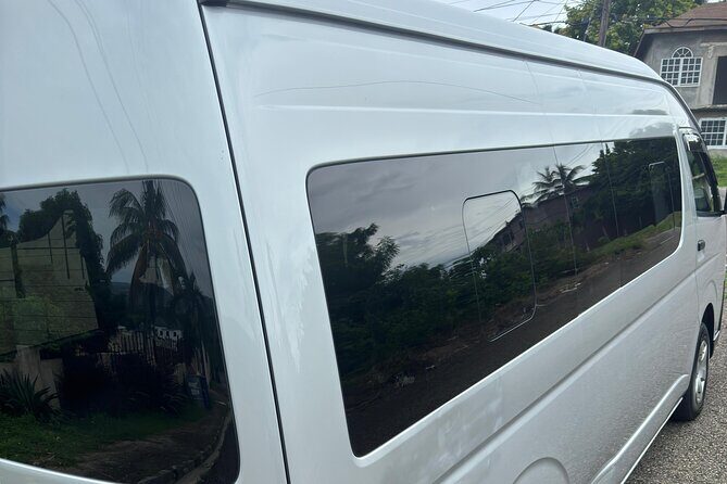 Montego Bay Airport and Riu Reggae Private Shuttle - Who Will Enjoy This Service?