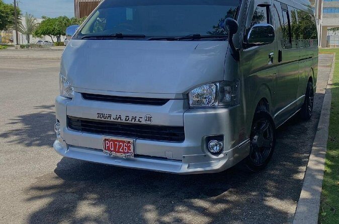 Montego Bay Airport Bus Service Provided - Who Is This Service Best For?