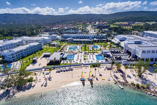 Montego Bay Airport Transfer to Montego Bay and Falmouth Hotels - The Experience at Your Destination: Hotels and Beyond