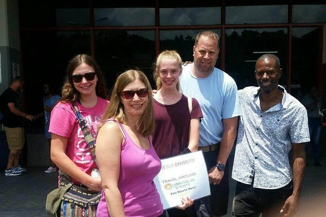 Montego Bay Hotels Private Airport Round Trip Transfers - What to Expect at the Airport and Hotel