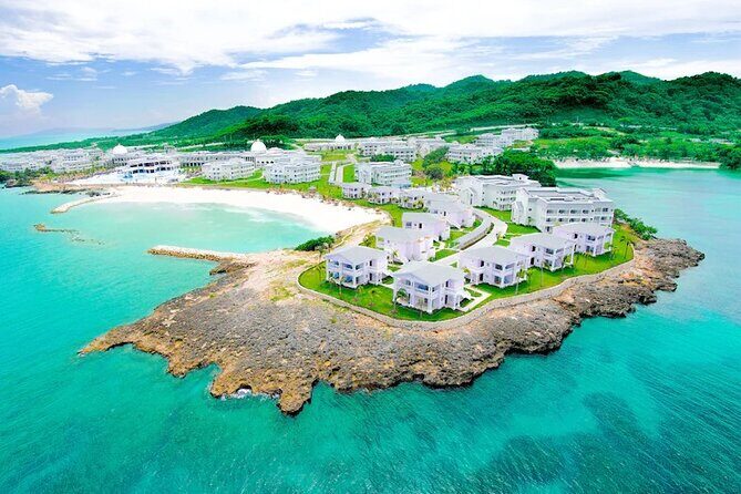 Montego Bay Jamaica Airport Transfer to Grand Palladium or Lucea - Analyzing the Value: Why This Transfer Excels