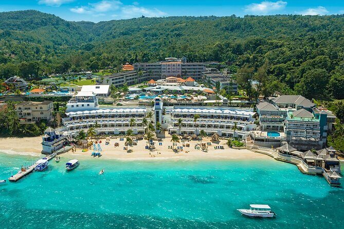 Montego Bay Jamaica Sangster Airport Transfer to Ocho Rios Hotels - What the Reviews Say (Hypothetically)