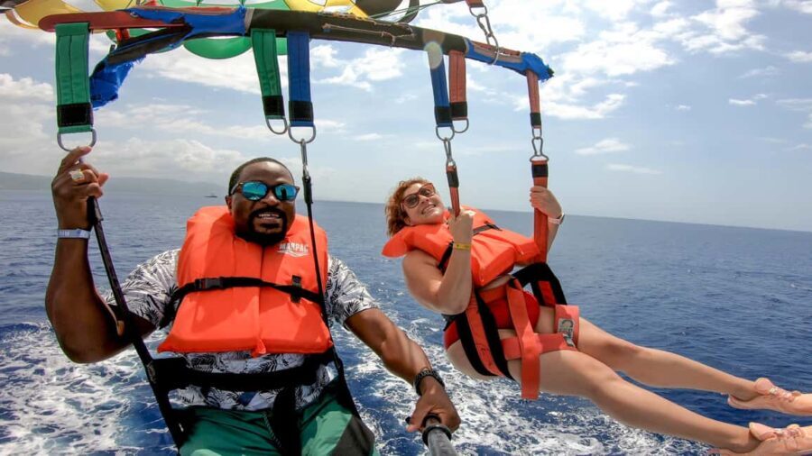 Montego Bay: Jet Car and Parasailing Adventure - The Experience’s Strengths and Challenges