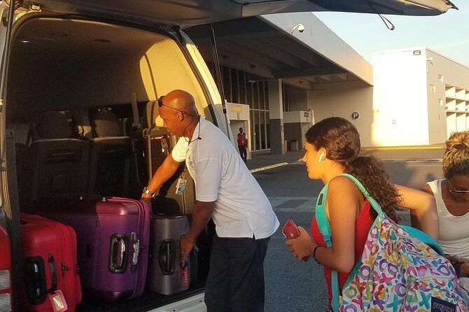 Montego Bay Round Trip Airport Transfers - The Experience: From Airport to Hotel