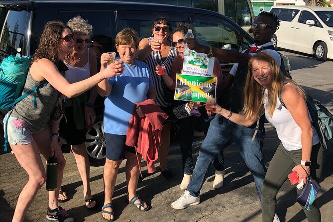 Montego Bay Roundtrip Luxury Transfer with Lounge Access - Who Will Love This Service?