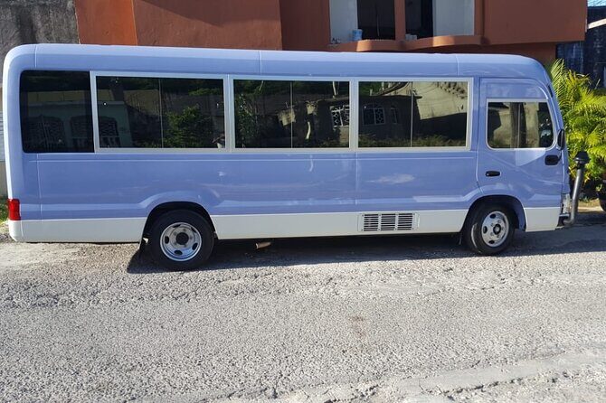 Montego Bay Shared Shuttle from Montego Bay Airport: One Way or Round Trip - The Realities of the Experience