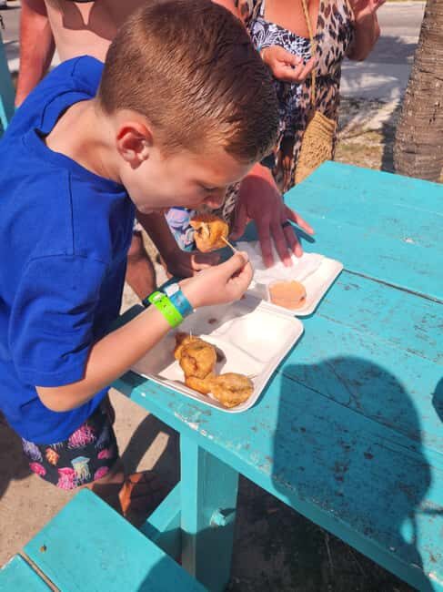 Nassau: Electric Bus Tour with Food & Drink Samples - The Value and Practicalities