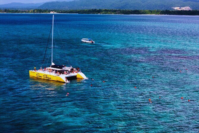 Negril Private Catamaran Cruise with Snorkeling and Drinks - Diving Into the Itinerary