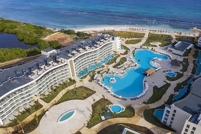 Ocean Coral Spring Airport Private Transfer - The Vehicle & Comfort Features