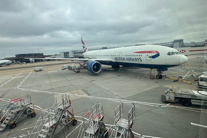 One way Private Airport Transfer - Meeting Points and Logistics