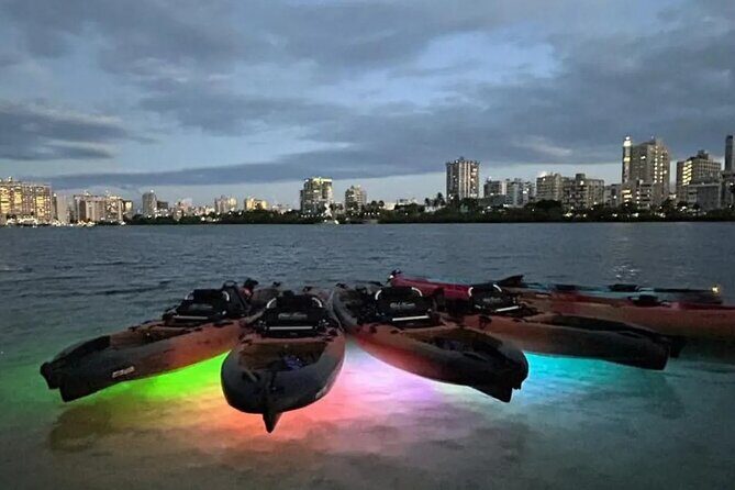 Paddle & Glow LED Kayaking - The Experience from the Travelers Perspective