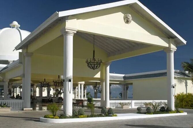 Private Airport Transfer To And From Grand Palladium - Why Choose This Service?