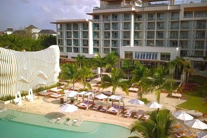 Private Airport Transfer to Breathless Montego Bay Resort - Meeting Point and Convenience