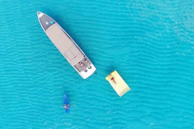 Private Boat Charter Saint Martin & natural reserve - Snorkeling at Grand Case and Tintamarre Island