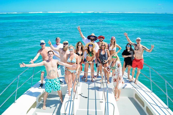 Private Catamaran Booze Cruise & Snorkeling - Detailed Breakdown of the Itinerary