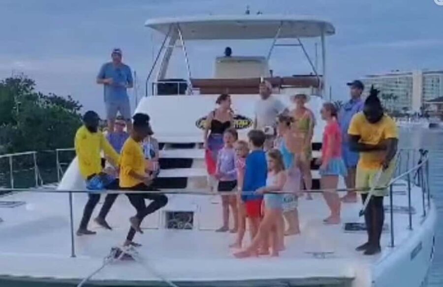 Private Catamaran Sail & Snorkel Ocho Rios  Open Bar Snacks - What to Expect on Your Day on the Water