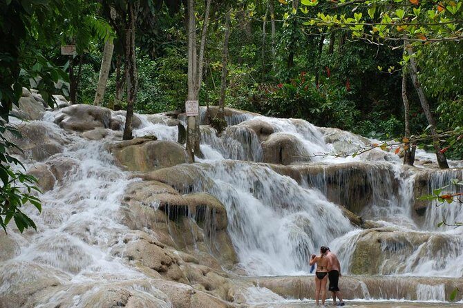 [PRIVATE] Dunn's River Falls, Blue Hole & Secret Falls w/Entrance - Additional Details & Practical Tips