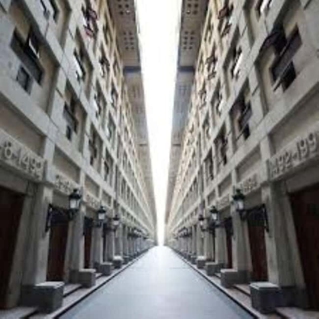 Private: Exploring Three Eyes Park & the Columbus Lighthouse - What’s Included & Practical Details