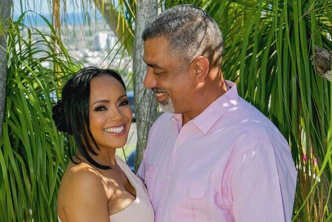 Private Love Story Photoshoot for Couples in Ponce - The Sum Up