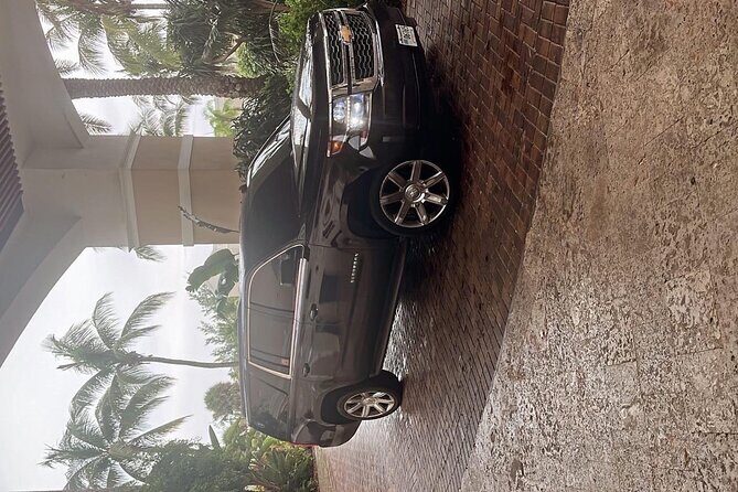 Private Luxury Providenciales Intl Airport Roundtrip Transfer - Vehicle and Service Quality