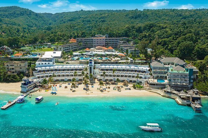 Private Montego Bay Jamaica Airport Transfer to Ocho Rios Hotels - Detailed Breakdown of the Journey