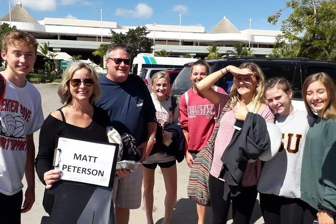 Private Punta Cana Airport Transfer to Hotels in Dominican Republic - The Vehicle and Comfort Level