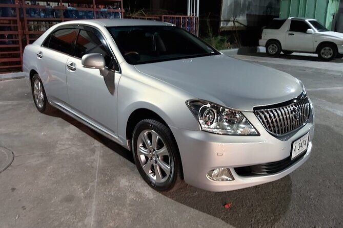 Private Round Trip Transfer From Antigua Airport to St. James's Club & Villas - The Experience at the Airport