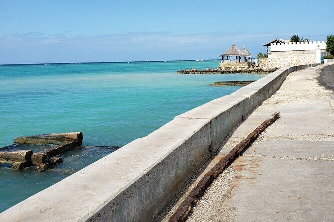 Private Sangsters Int. Airport Pickup to Montego Bay Resorts - What to Expect on Your Transfer