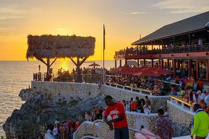 Private Seven Mile Beach and Ricks Café Tour From Negril Hotels - The Practical Value: What You’re Paying For