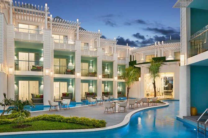 Private Transportation from Montego Bay Airport to Negril hotels - Who Will Benefit Most from This Service?