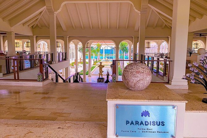 Punta Cana Airport to PARADISUS PALMA REAL in Punta Cana R/T - What to Expect at Pickup and Drop-off