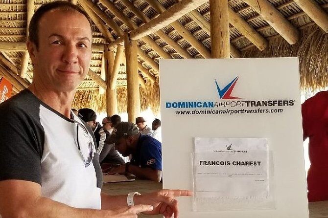 Punta Cana Airport to ROYALTON RESORTS PUNTA CANA R/T (NOT CHIC) - Vehicle Comfort and Features