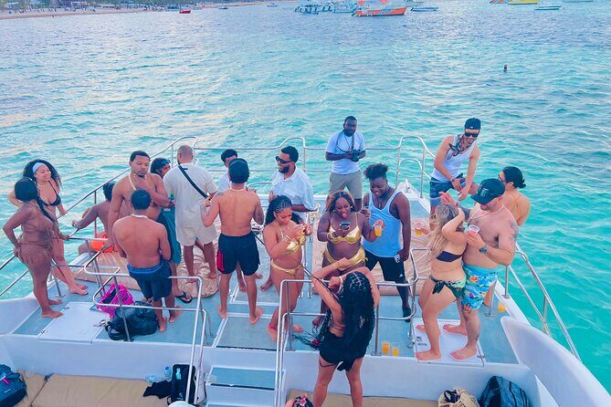 Punta cana Hip Hop Party Boat & Live DJ and Unlimited Drinks - Analyzing the Value
