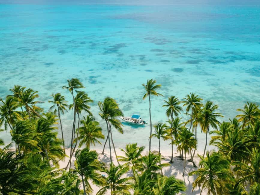 Punta Cana: Isla Saona Premium Mano Juan and exclusive beach - What Makes This Tour Stand Out