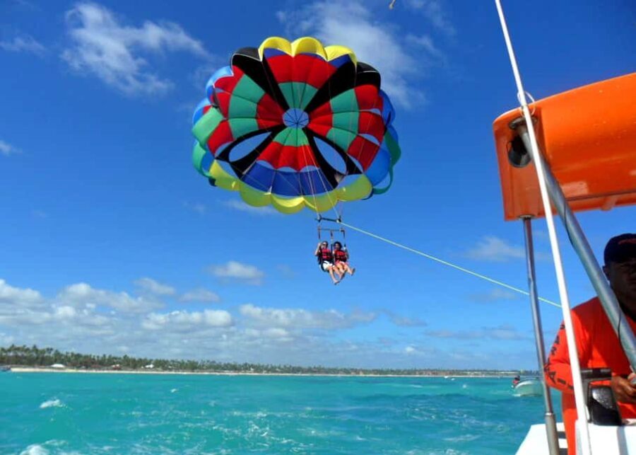 Punta Cana: Parasailing Trip Around the Coast of Bavaro - What to Expect on Your Parasailing Trip
