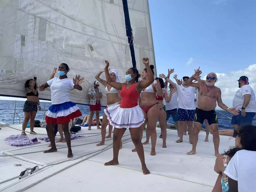 Punta Cana: Saona Island Day Trip with Blue Lagoon & Lunch - The Itinerary Breakdown