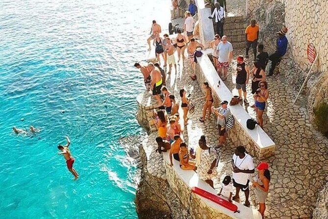 RICKS CAFE PARTY CRUISE RIU AQUARELLE with Open Bar & DJ - Who Will Wow or Disappoint